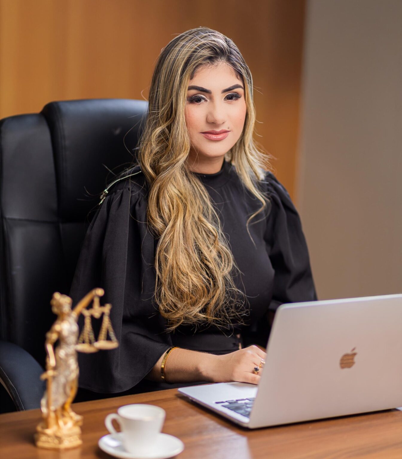Sobre - Ana Ariel Advocacia & Consultoria Jurídica